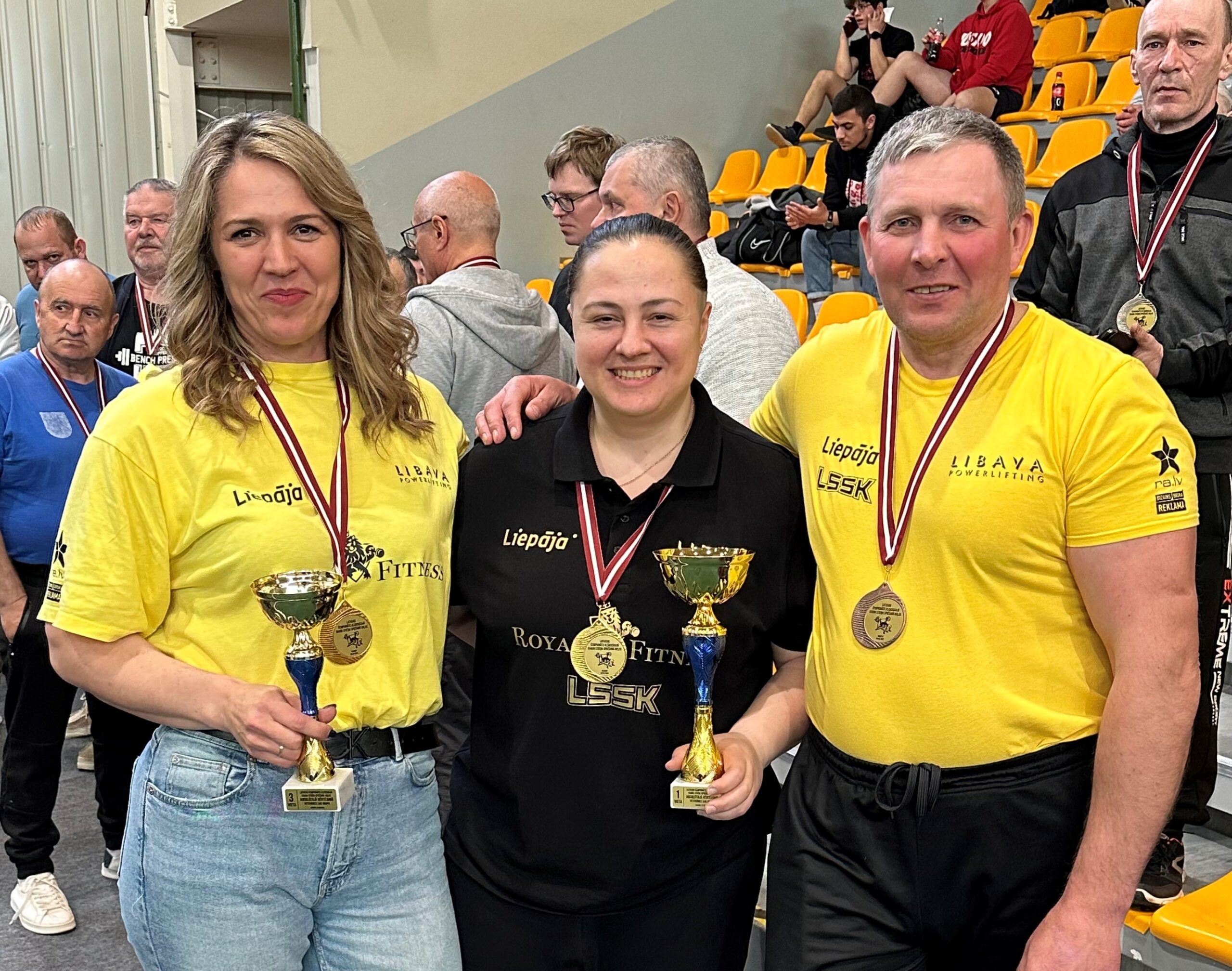 FOTO: Liepājas komanda “Libava Powerlifting” izcīna medaļas Gulbenes ...