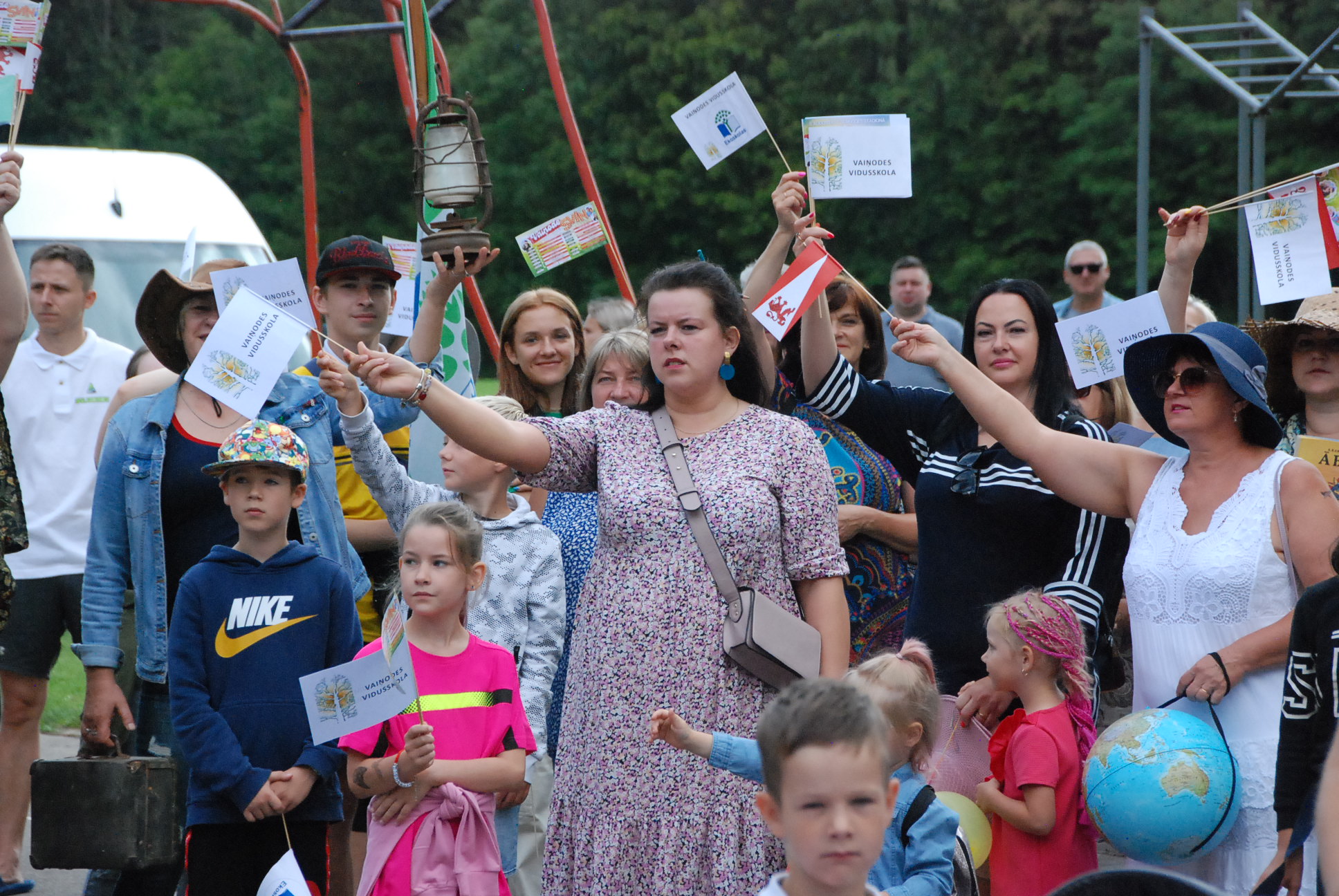 VIDEO: Vaiņodes pagasta svētkos dzied Vaiņodes himnu – ReKurZeme.lv