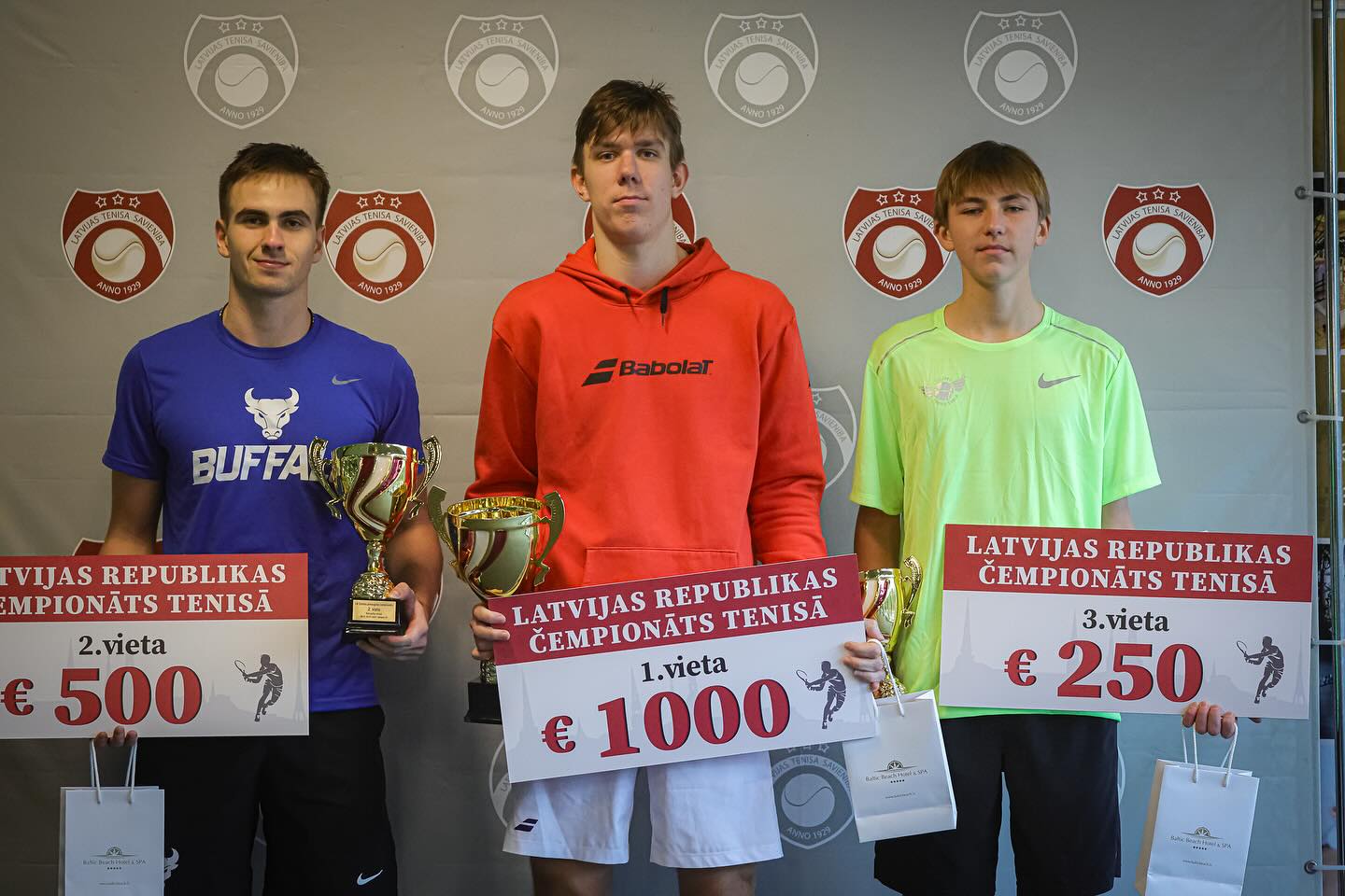 Liepājnieki triumfē Latvijas republikas pieaugušo ziemas čempionātā ...